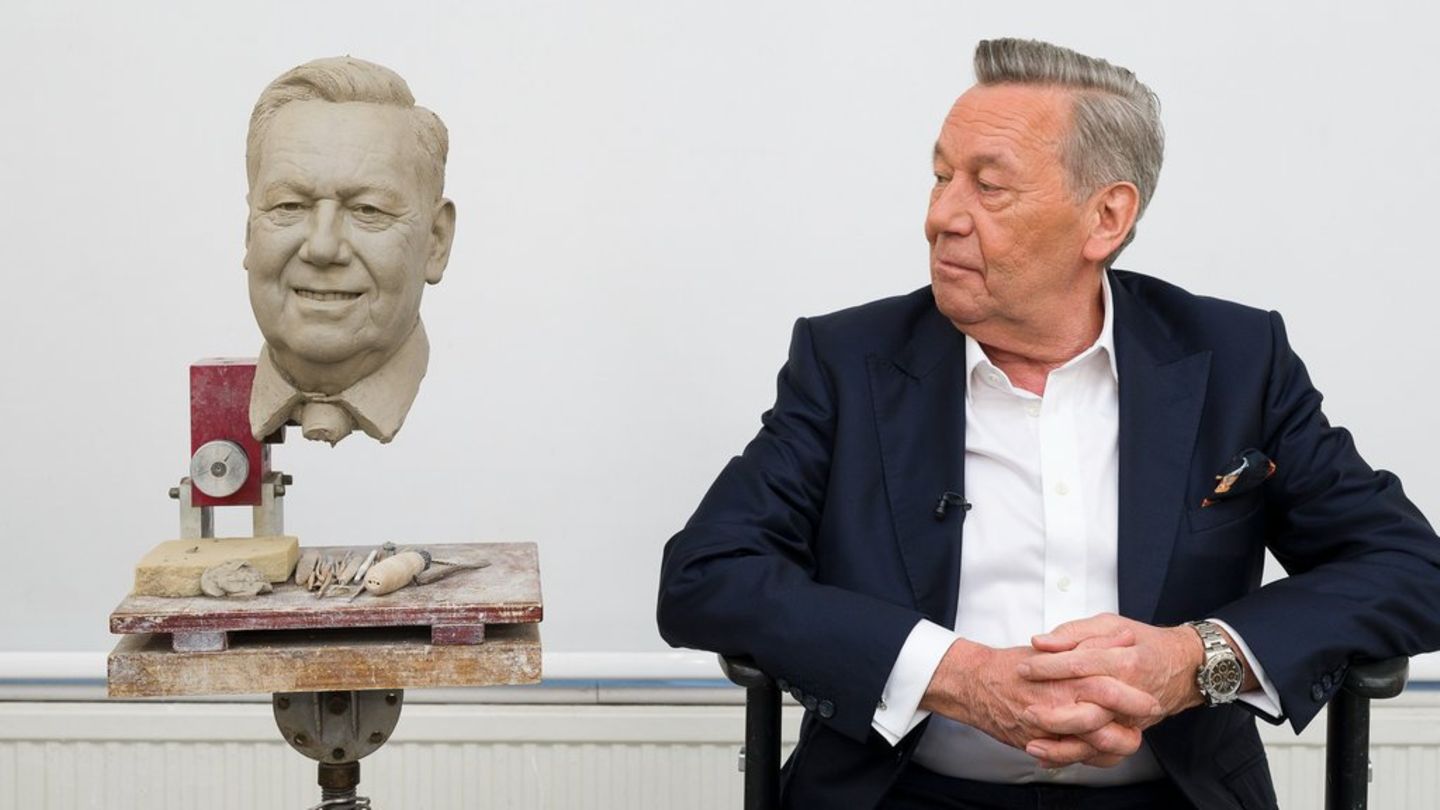 Roland Kaiser bald als Wachsfigur bei Madame Tussauds – RADIO ...